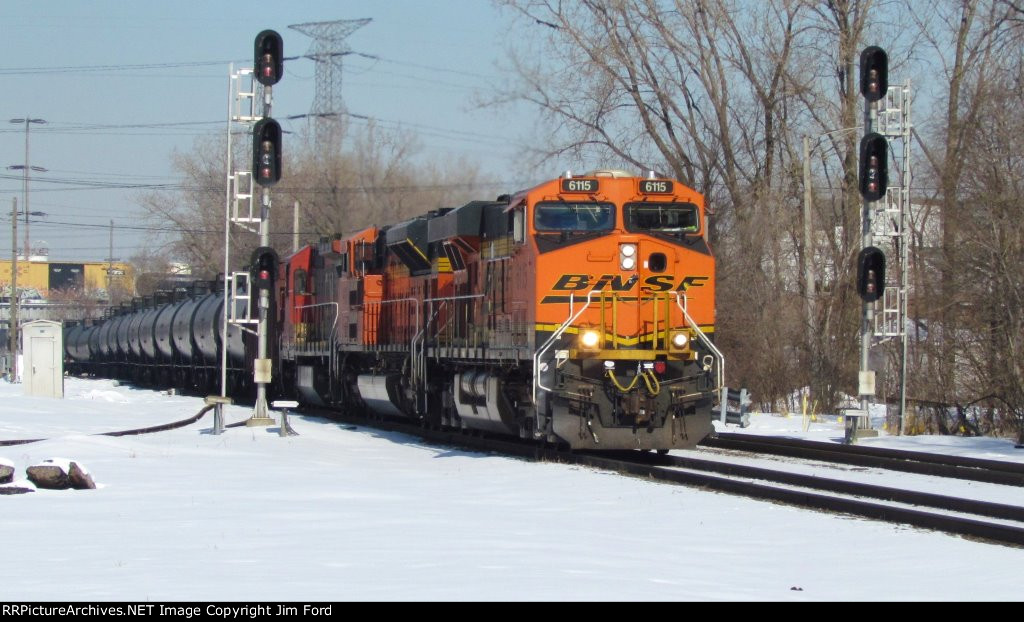 BNSF 6115
